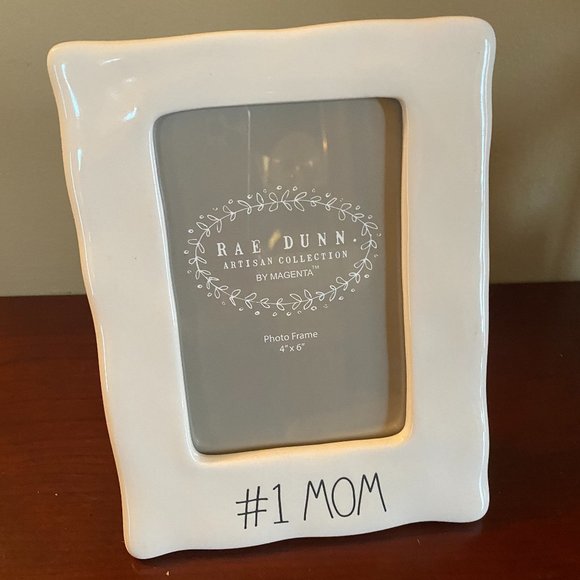 Rae Dunn | Accents | Rae Dunn Large Letter Ceramic Mom 4 X 6 Frame ...